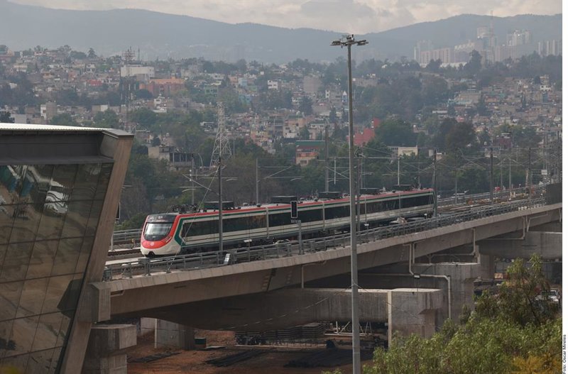 Economía/Empresas.- Comsa gana un tramo de ferrocarril en México por ...